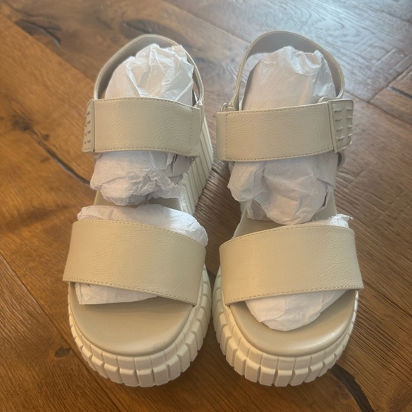 MIA | Shoes | Mia Cream Chunky Platform Sandals | Poshmark